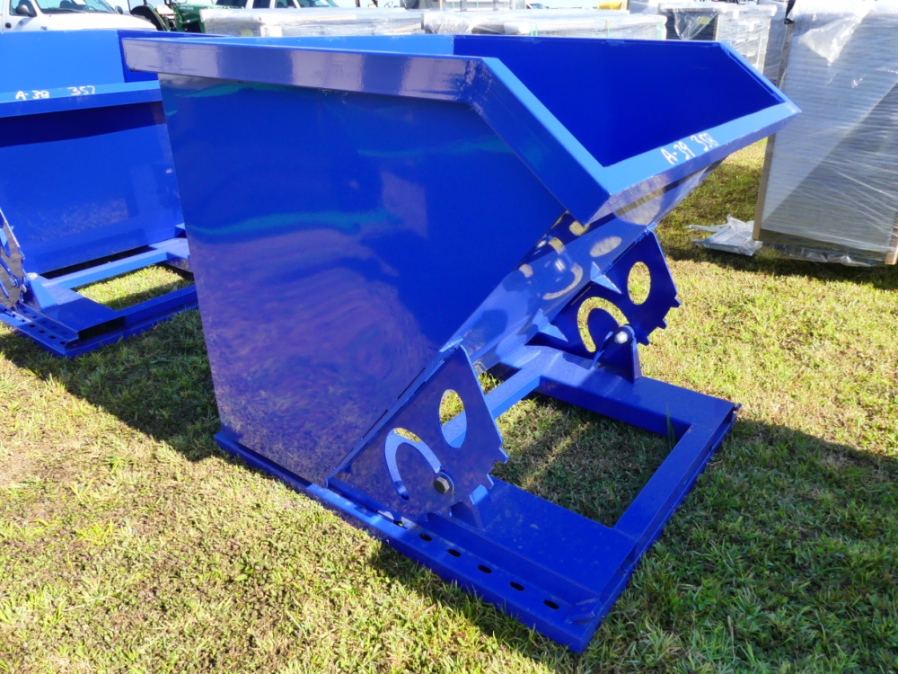 #358 - Greatbear 1yd Forklift Self Dumping Hopper | DeMott Auction