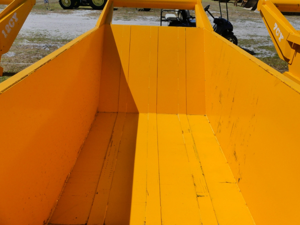 #841 - Greatbear 9 Yard Bedding Box | DeMott Auction