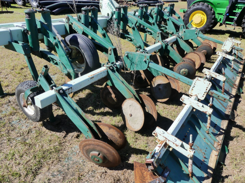 #522 - KMC 6800 RIPPER BEDDER | DeMott Auction