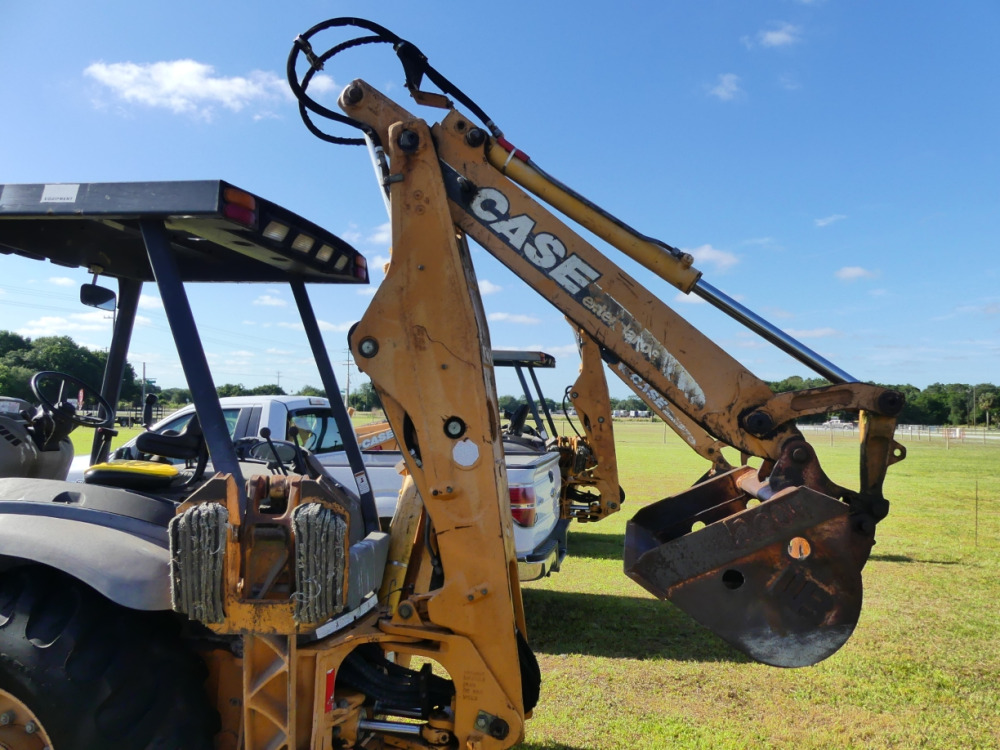 #744 - Case 580 Super M Series 2 | DeMott Auction