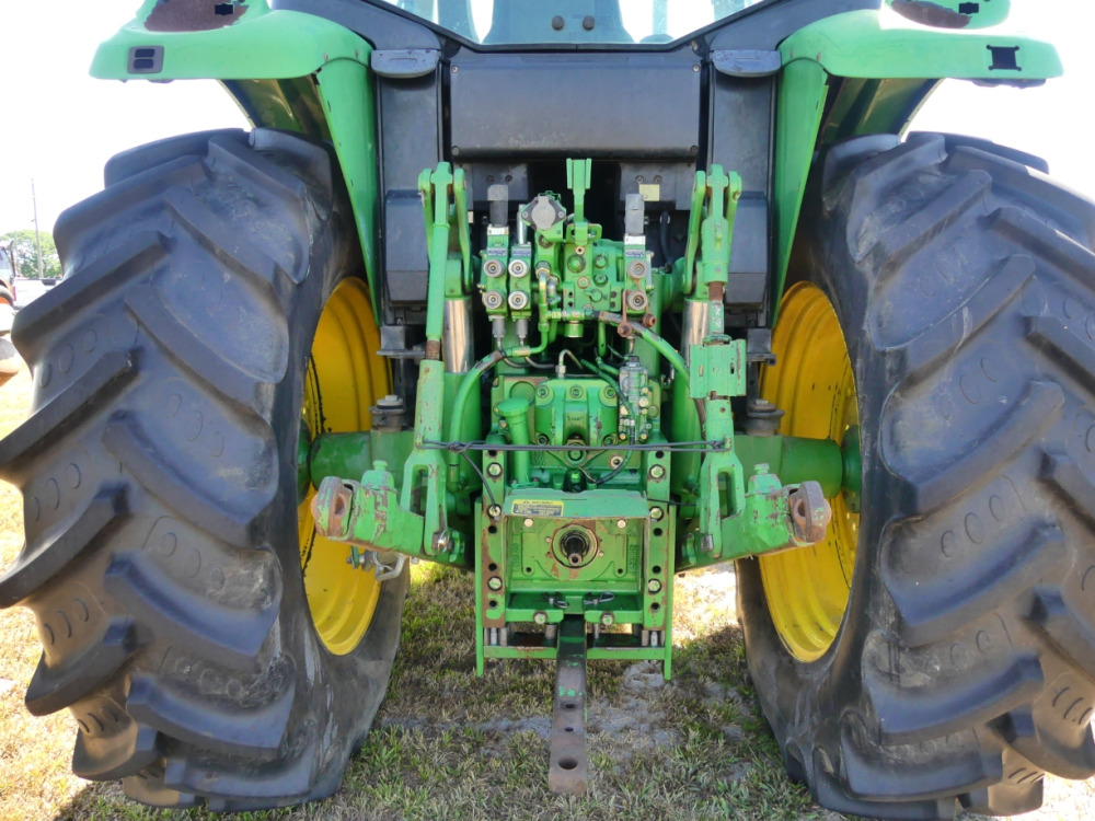 #791 - John Deere 7130 | DeMott Auction