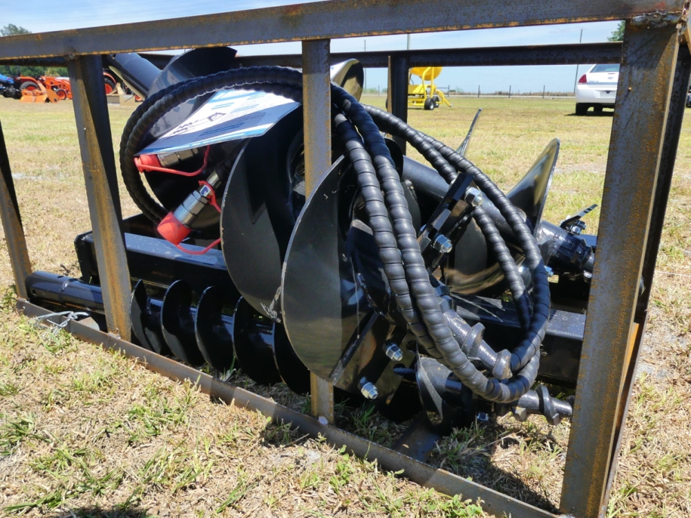 #637 - Agrotk Quick Attach Auger w/ 3 Bits | DeMott Auction