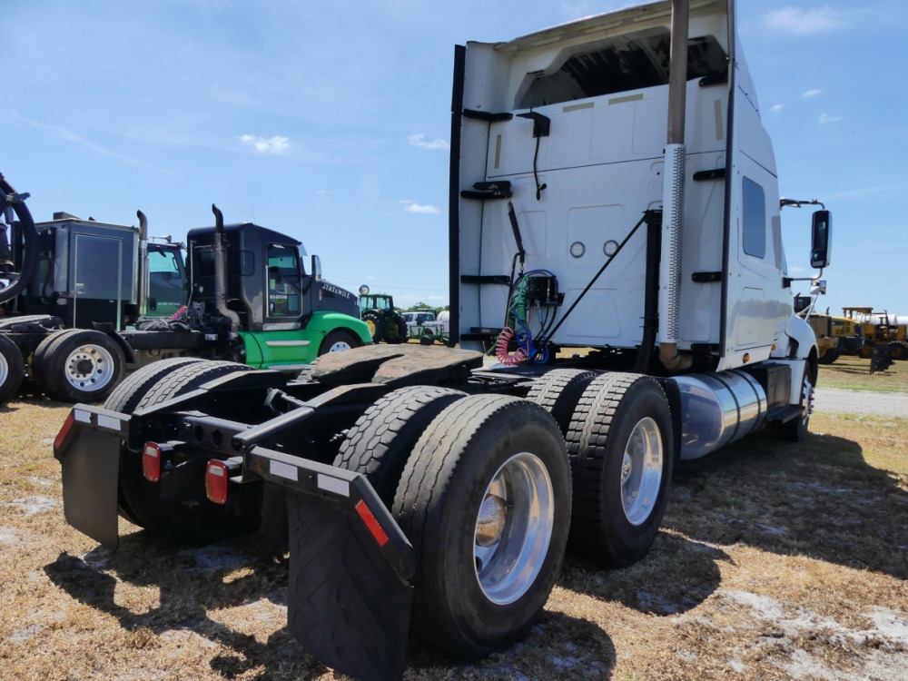 #846 - 2015 International Pro Star | DeMott Auction
