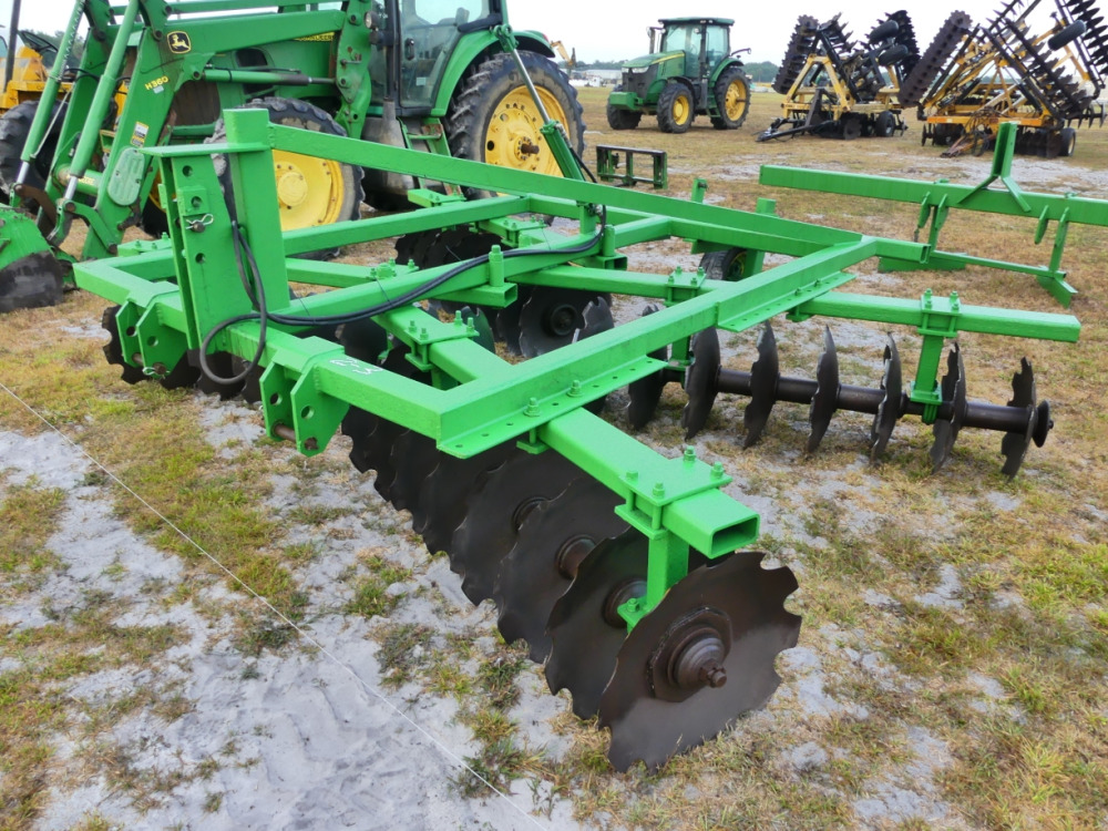 #871 - Oliver Dahlman Double Offset Disc | DeMott Auction