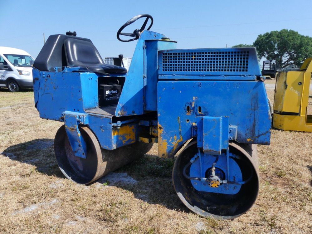 #687 - Walker Articulating Sod Roller | DeMott Auction