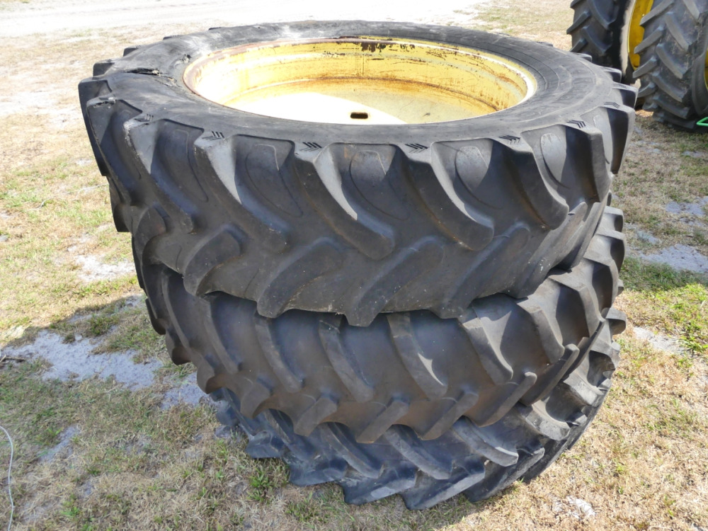 #997A - 3) 480/80R40 Tires w/ Rims | DeMott Auction