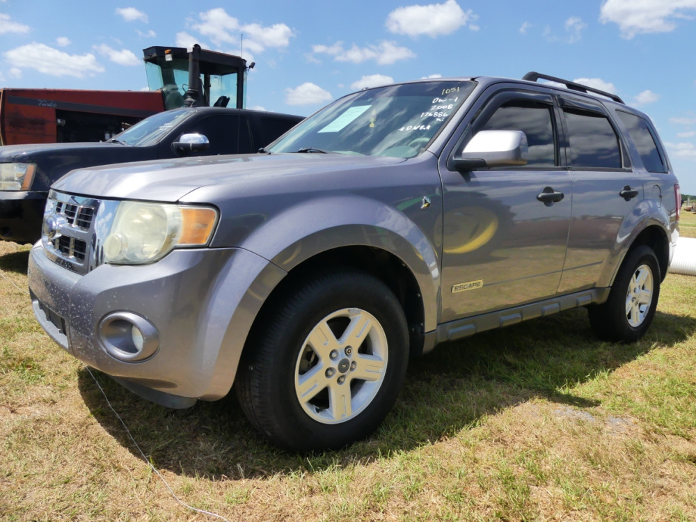 #1051 - 2008 Ford Escape | DeMott Auction