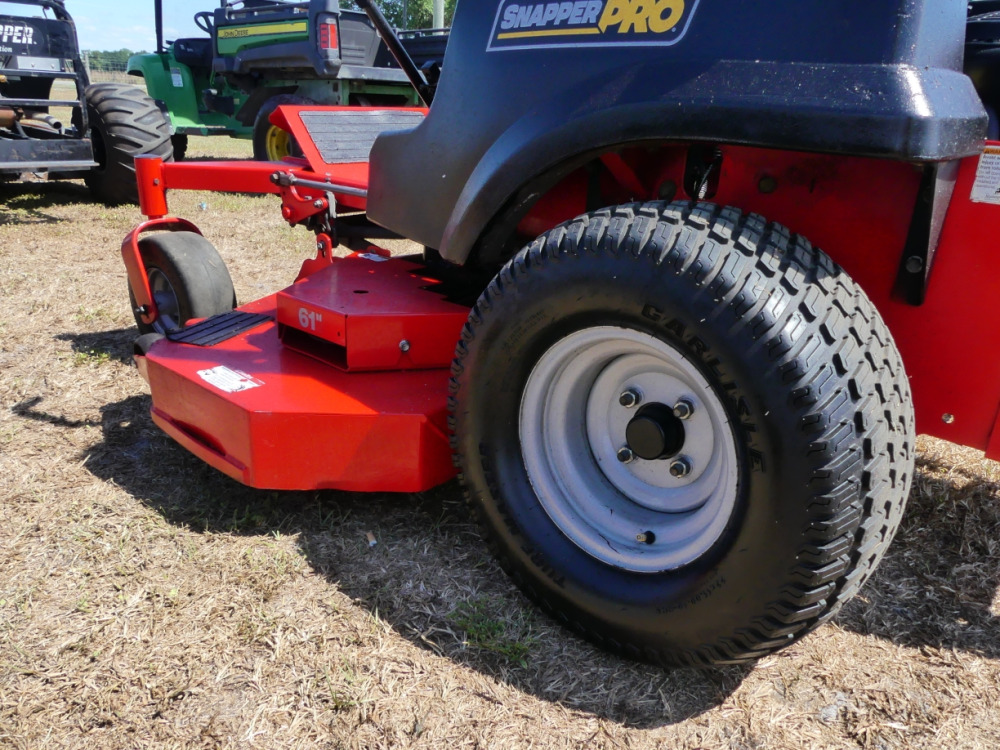 #452 - Snapper Pro S125XT Mower | DeMott Auction