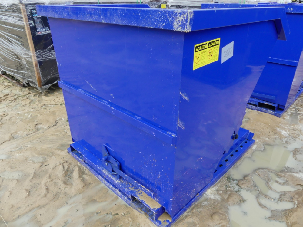 #458 - Greatbear 1yd Forklift Self Dumping Hopper | DeMott Auction