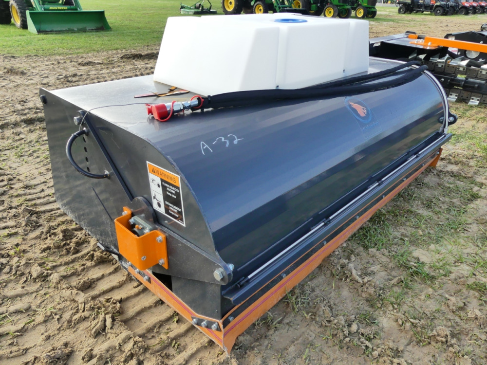 #415 - Wolverine Quick Attach Box Broom Sweeper w/ Tank | DeMott Auction