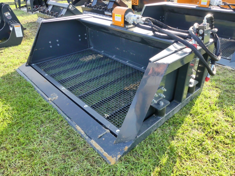 #397 - Wolverine Quick Attach 72" Screening Bucket | DeMott Auction