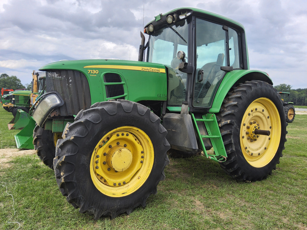 #629 - John Deere 7130 Premium | DeMott Auction