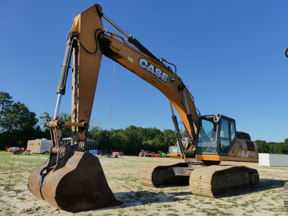#671 - 2015 Case CX350C | DeMott Auction