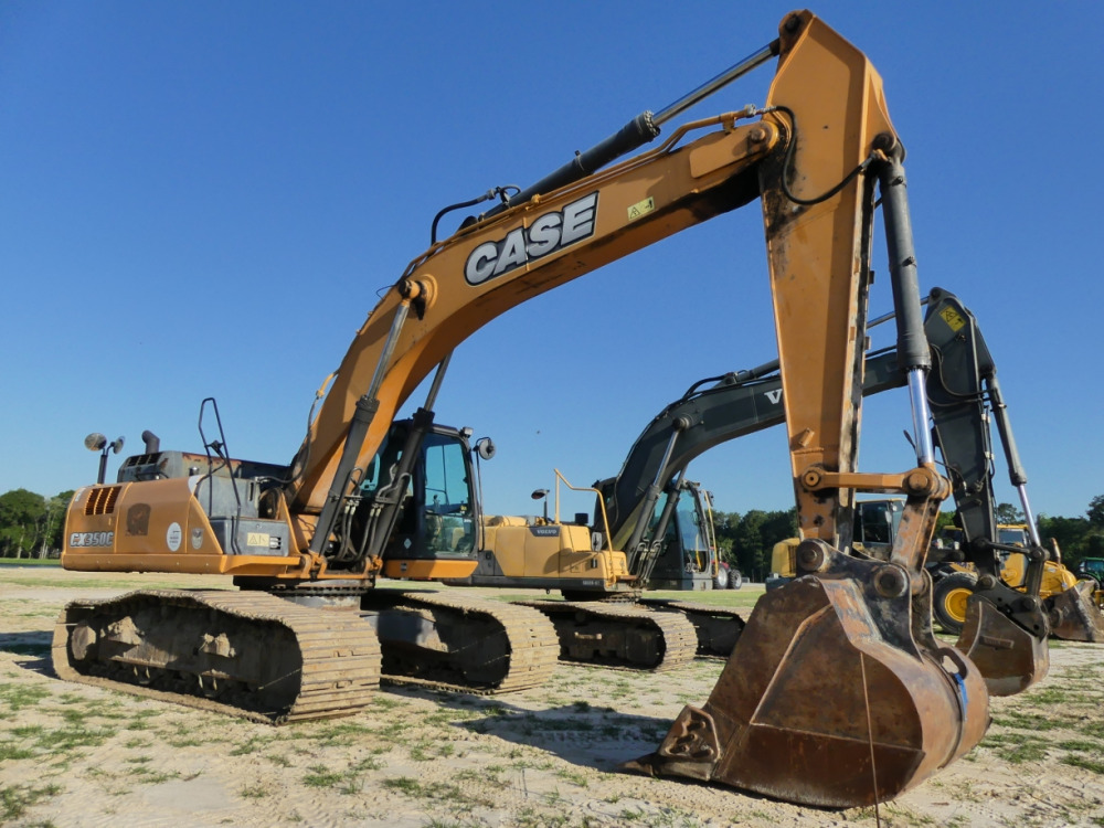 #671 - 2015 Case CX350C | DeMott Auction