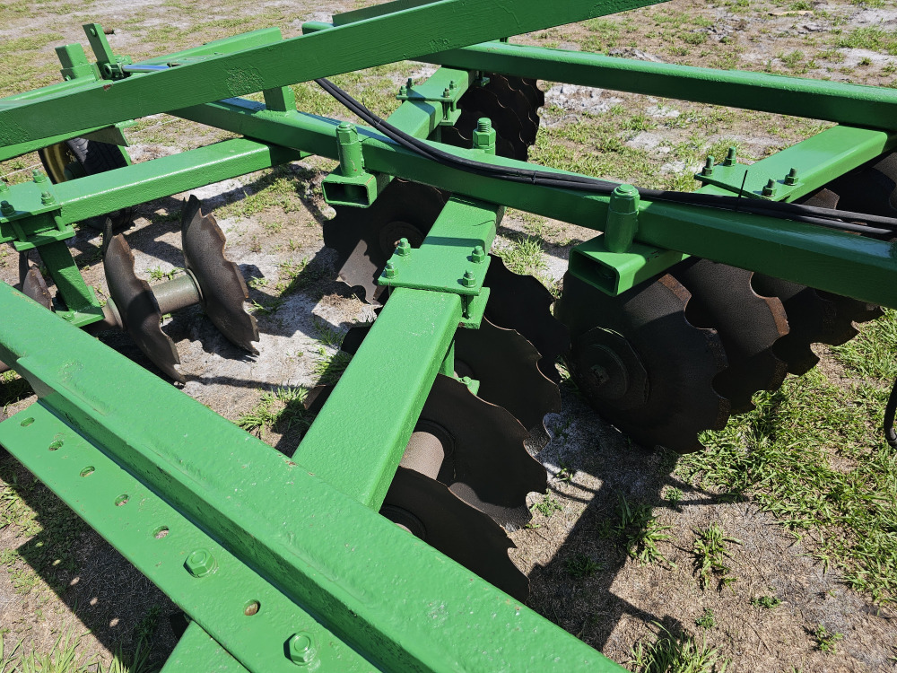 #960A - Oliver Dahlman Double Offset Disc | DeMott Auction