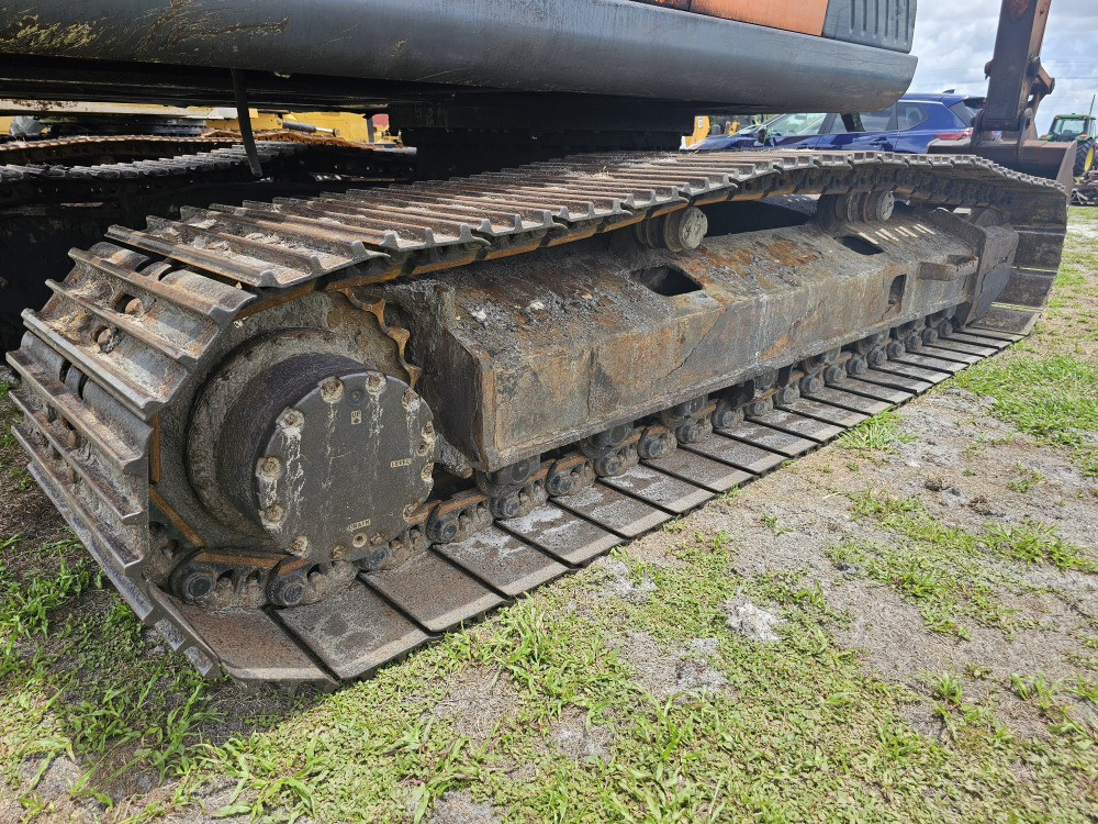 #1138 - 2013 Hitachi Zaxis 210LC Excavator | DeMott Auction