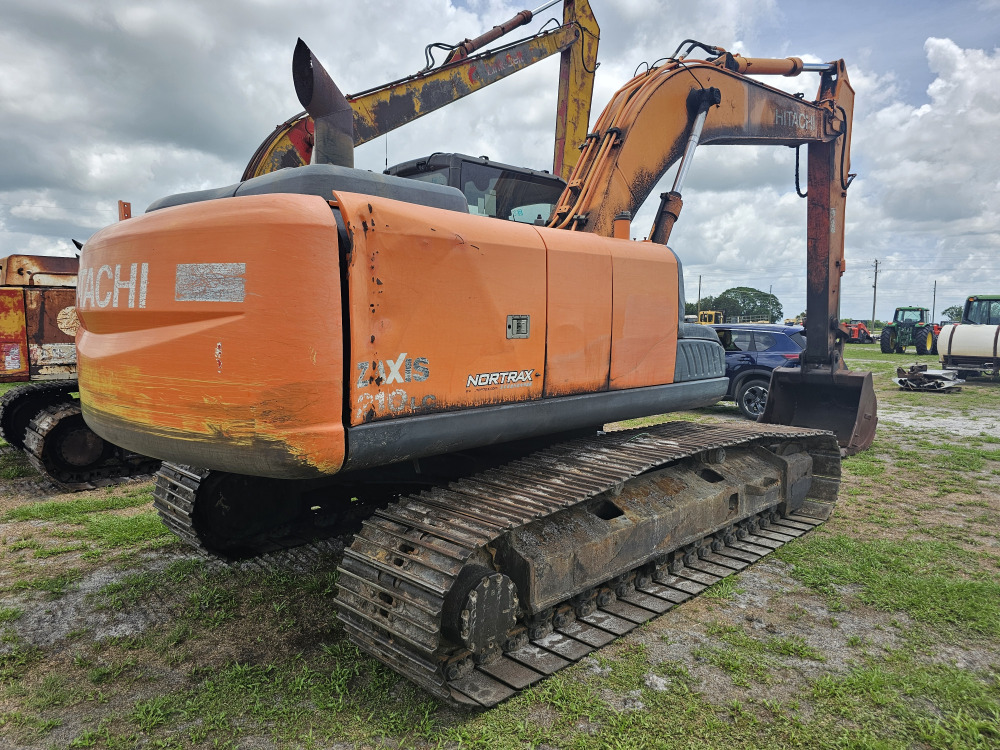 #1138 - 2013 Hitachi Zaxis 210LC Excavator | DeMott Auction
