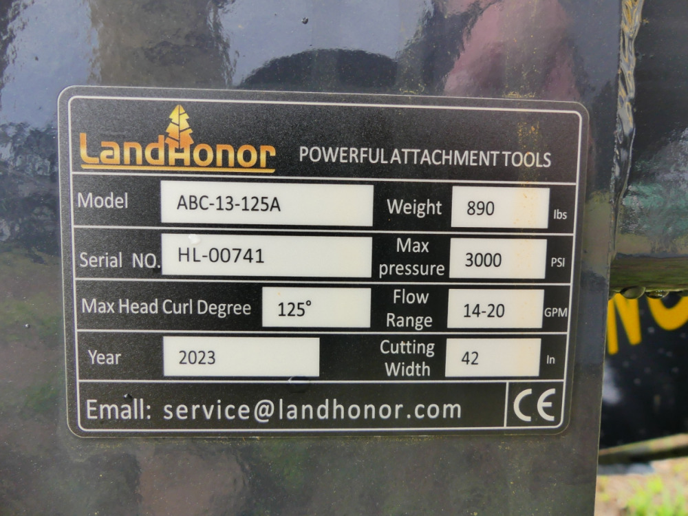 #810 - Landhonor Quick Attach Articulating Brush Cutter | DeMott Auction