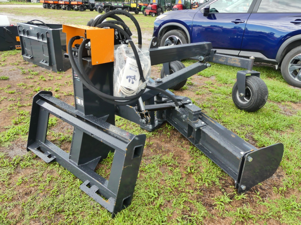 #827 - Landhero Quick Attach Grader | DeMott Auction