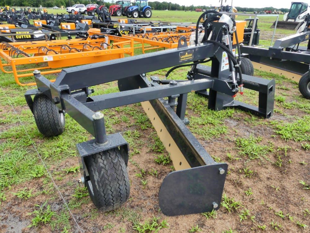 #827 - Landhero Quick Attach Grader | DeMott Auction