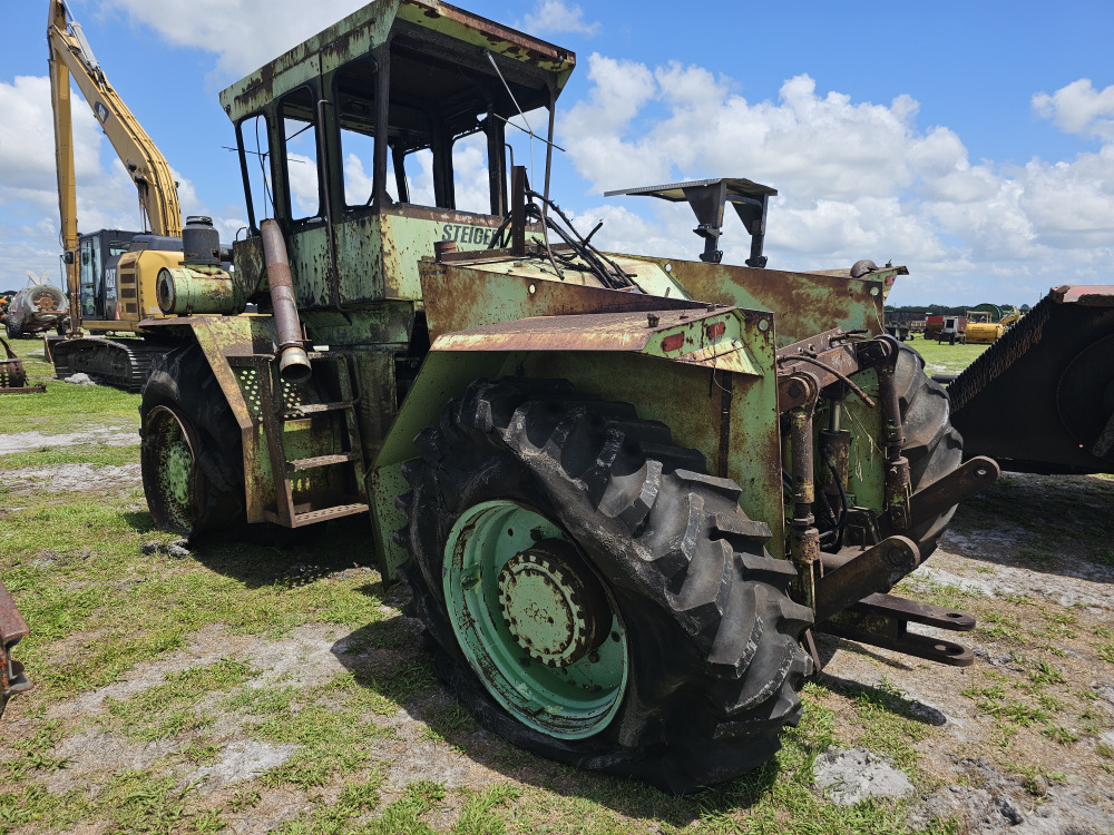 #1152 - Steiger Articulating Tractor | DeMott Auction