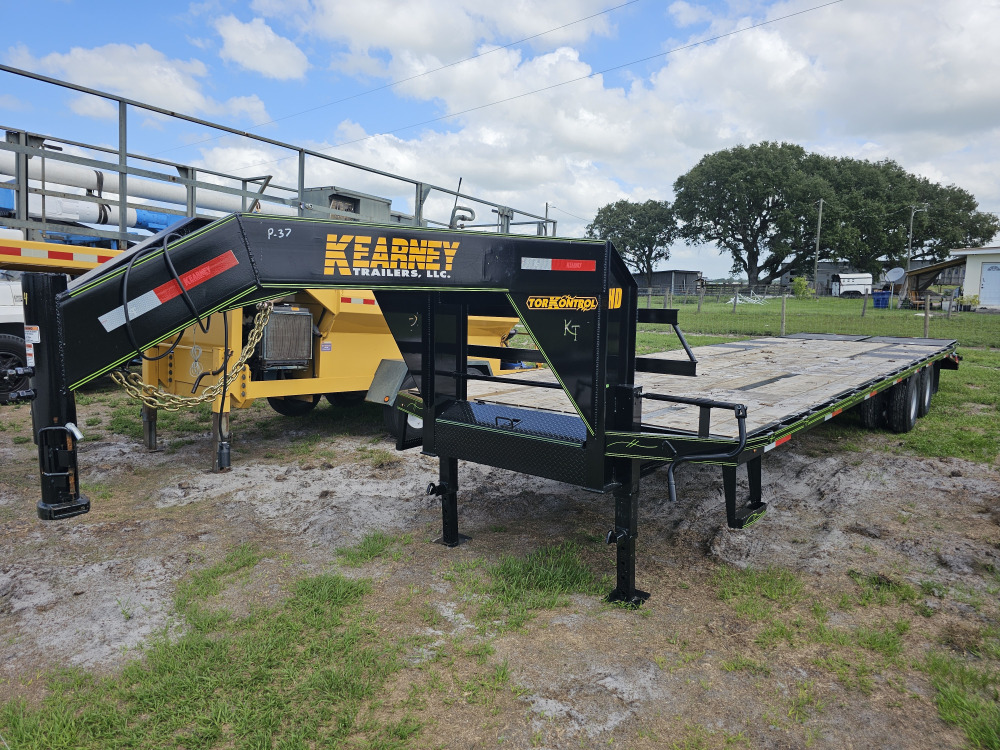 #984 - 2024 Kearney Trailer | DeMott Auction