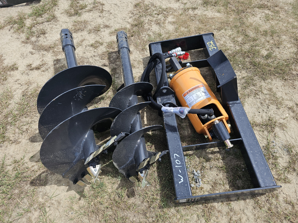 #352 - Wolverine Quick Attach Auger w/ 2 Bits | DeMott Auction