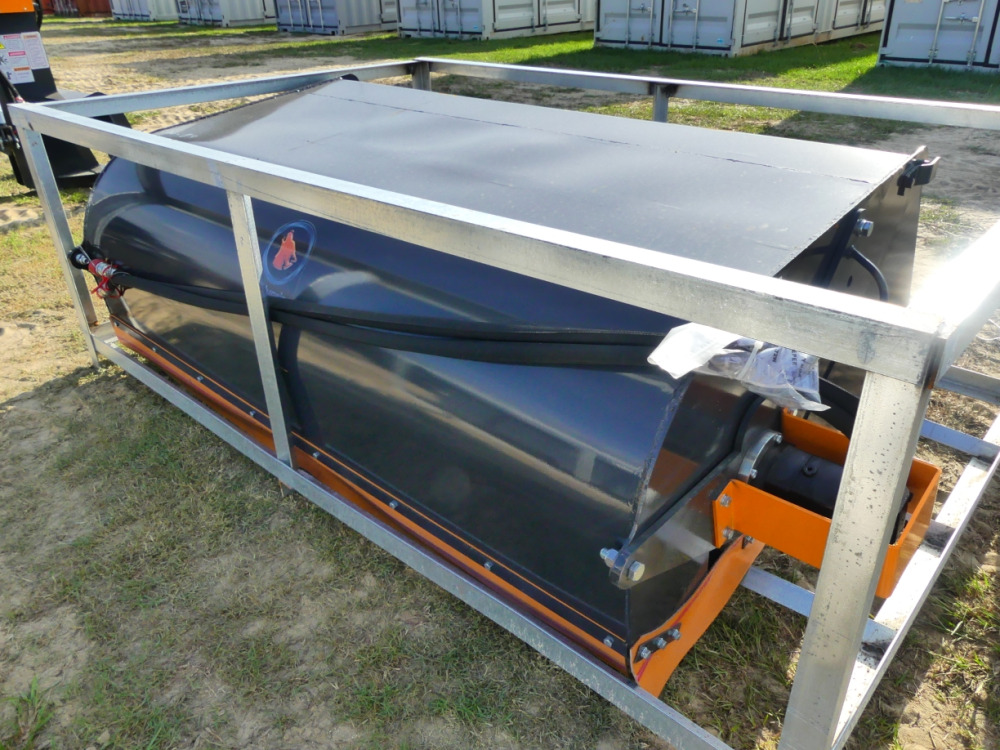 #456 - Wolverine Quick Attach 72" Bucket w/ Sweeper | DeMott Auction