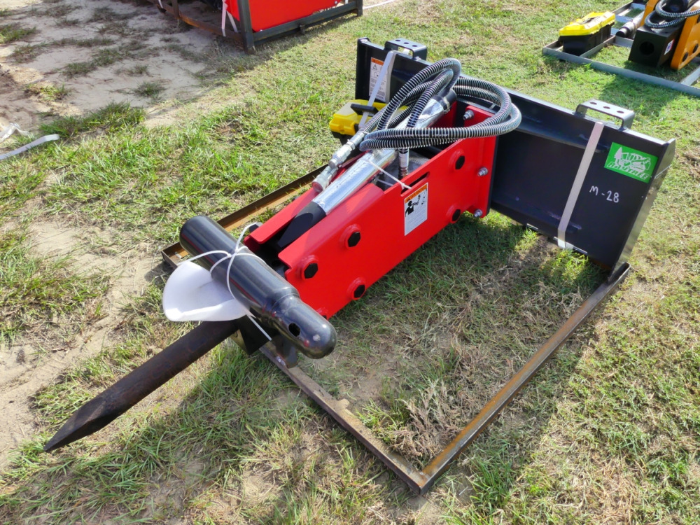 #486 - Raytree RMH680 Quick Attach Hydraulic Hammer | DeMott Auction