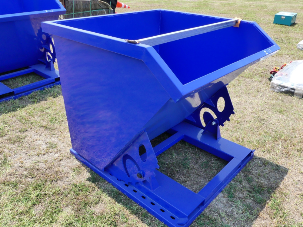 #330 - Forklift 1yd Self Dumping Hopper | DeMott Auction