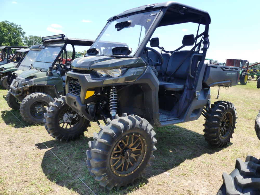 #371 - 2020 Can Am Defender HD8 | DeMott Auction
