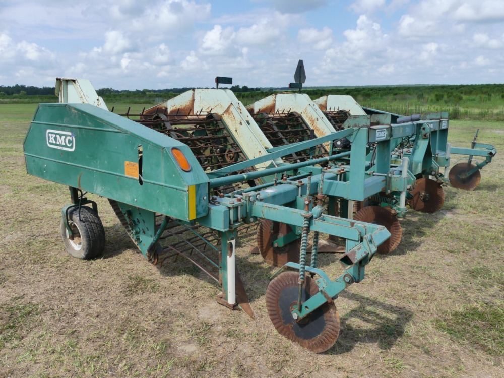 #557 - KMC 6-36 6 Row Peanut Inverter | DeMott Auction