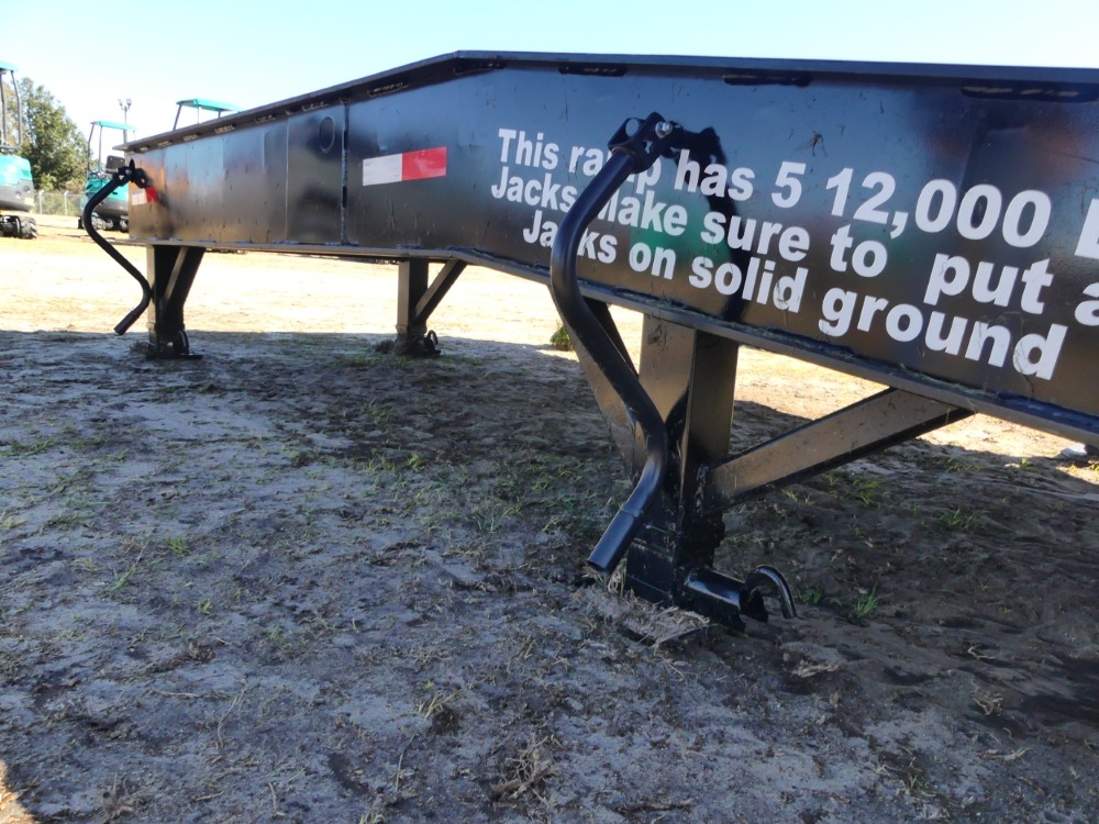 #2390 - Industrias America Loading Ramp | DeMott Auction