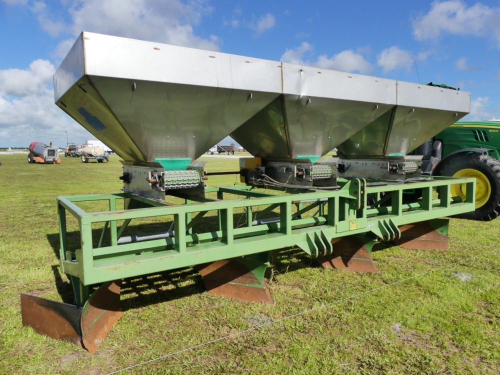 #1210 - Kennco 60" 3 Row Super Bedder w/Stainless Steel Fertilizer ...