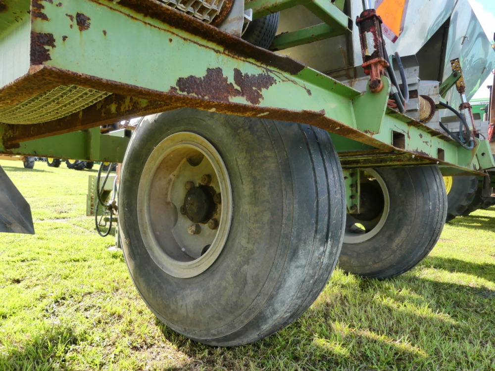#1211 - Kennco 3 Row Stainless Steel Fertilizer Distributor | DeMott ...