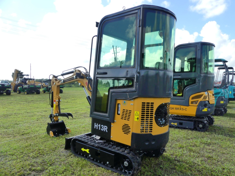 #1089 - AGT H13R Mini Excavator | DeMott Auction