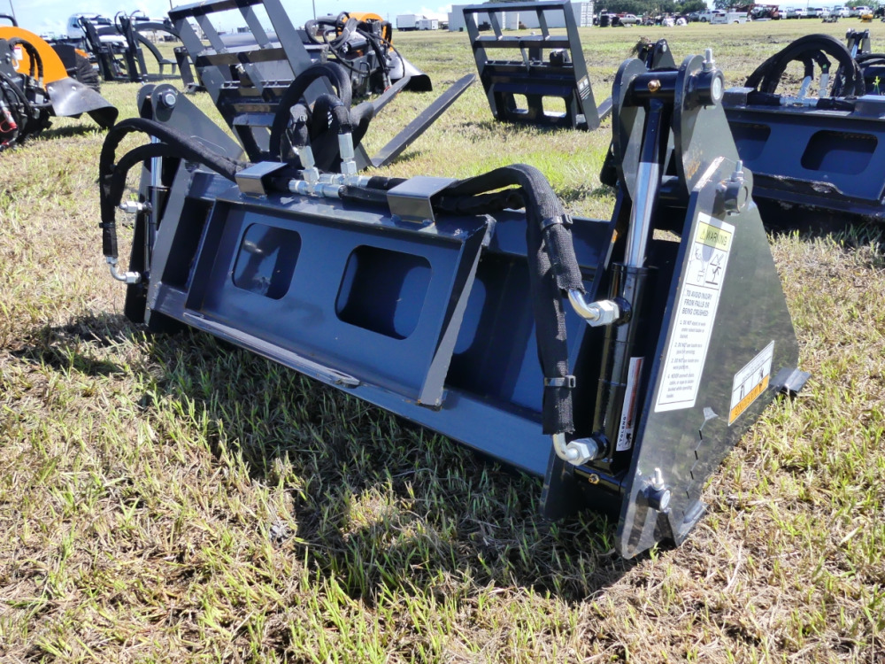 #2107 - Wolverine 48" Mini Combo Bucket | DeMott Auction