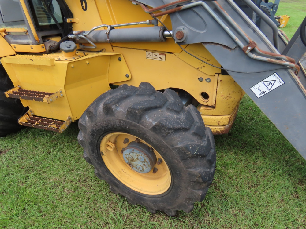 #1132 - Volvo BL70B Tractor Loader Backhoe | DeMott Auction