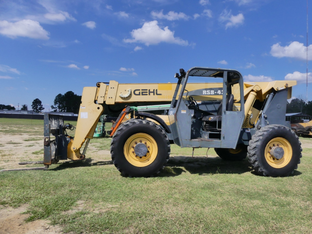 #290 - Gehl RS8-42 Forklift | DeMott Auction