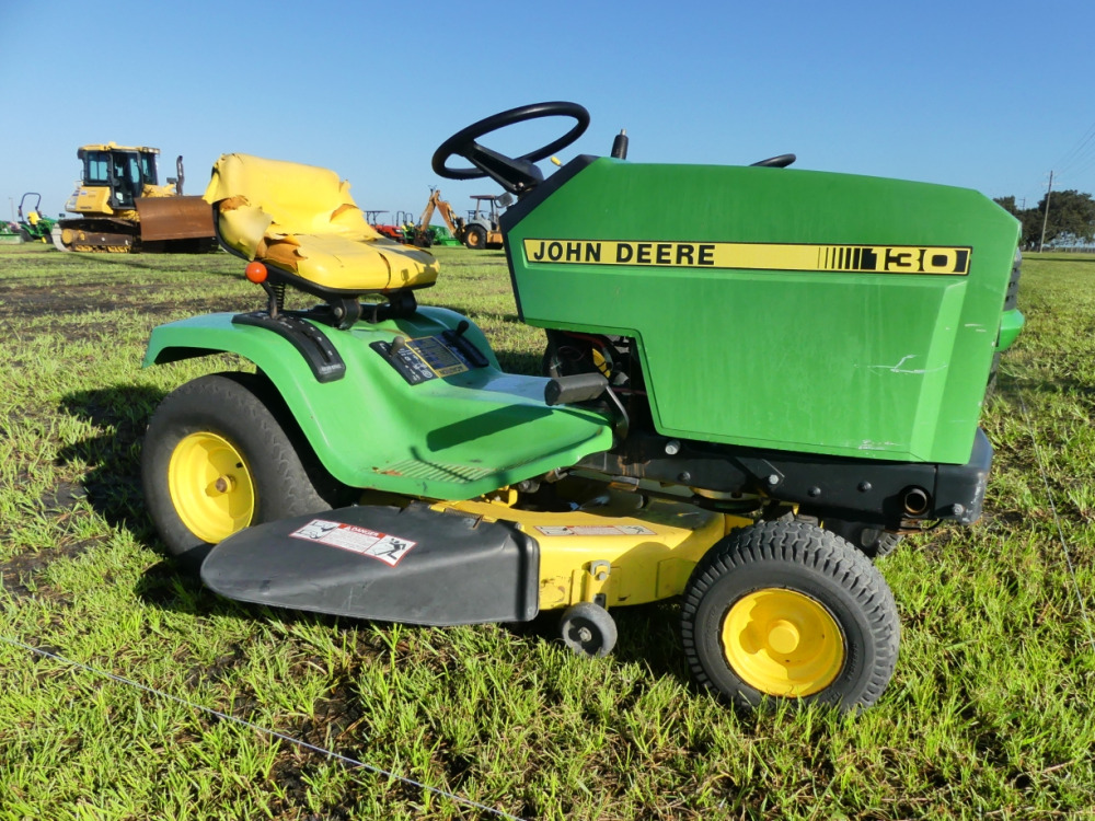 #1000 - John Deere 130 | DeMott Auction