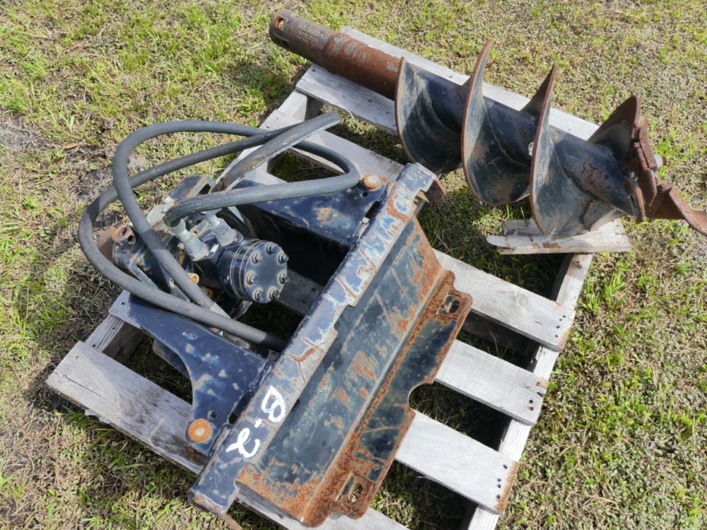 #1092 - Boxer ML1100-13 Auger w/ 12" Bit | DeMott Auction