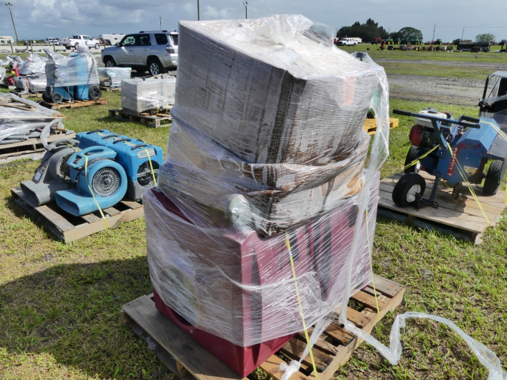 #2067 - Novatek 2000 Attic Insulation Machine | DeMott Auction