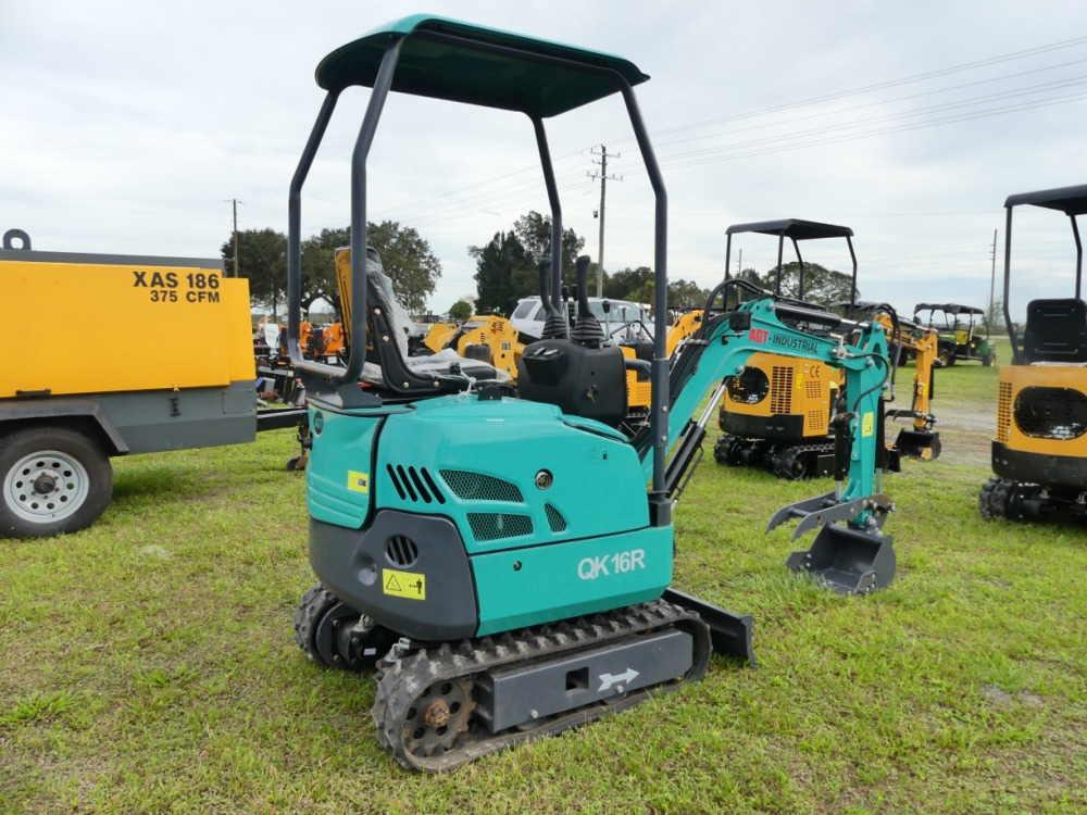 #1103A - AGT Industrial QK16R Mini Excavator | DeMott Auction