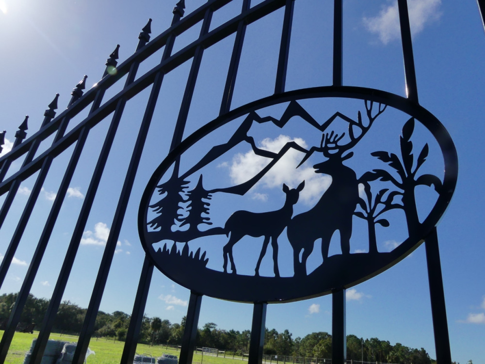 #2253 - Deer 16' Gates | DeMott Auction