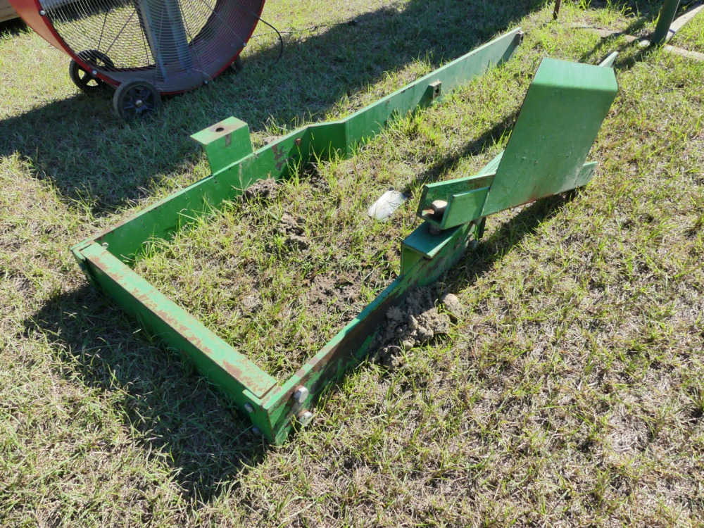 #194 - TANK FRAME FOR TRACTOR | DeMott Auction