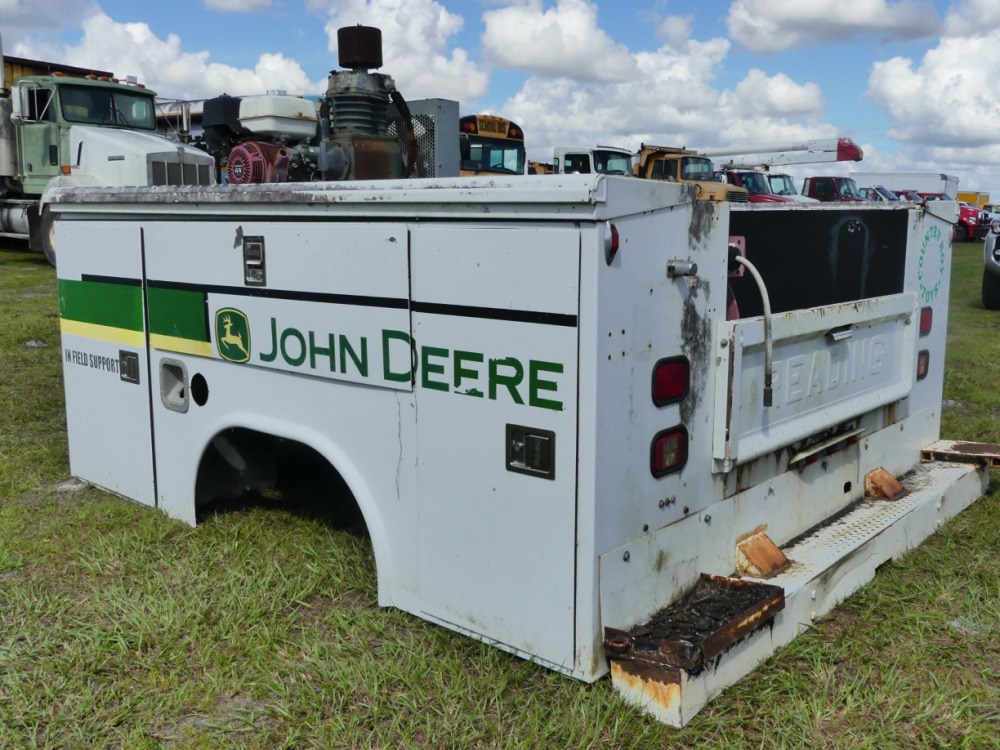 #1306A - Reading Service Bed w/ Air Compressor | DeMott Auction