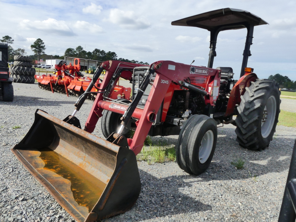 #278 - Massey Ferguson 243 | DeMott Auction
