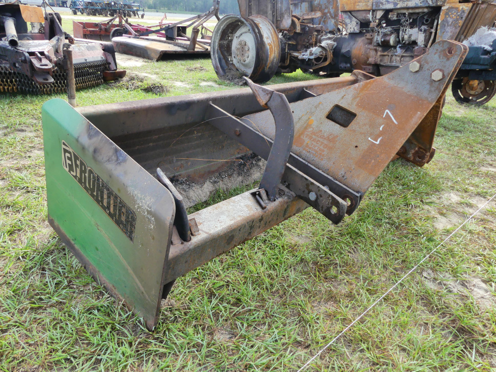 #327 - Frontier 3pt 6' Box Blade | DeMott Auction