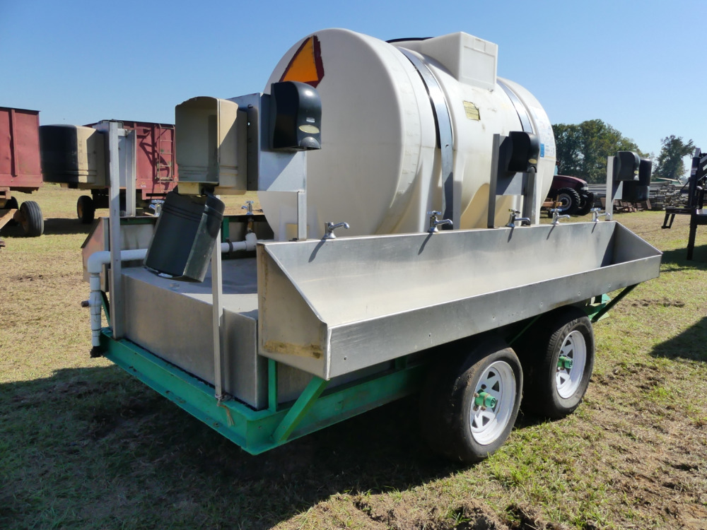 #545A - PT 500 GAL FIELD WASH STATION | DeMott Auction