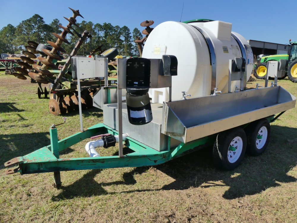 #545A - PT 500 GAL FIELD WASH STATION | DeMott Auction